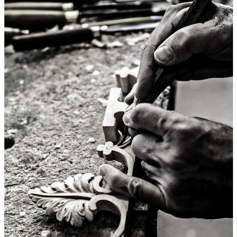 W Thomas Restorations Ltd | Royal Warrant Holders Association